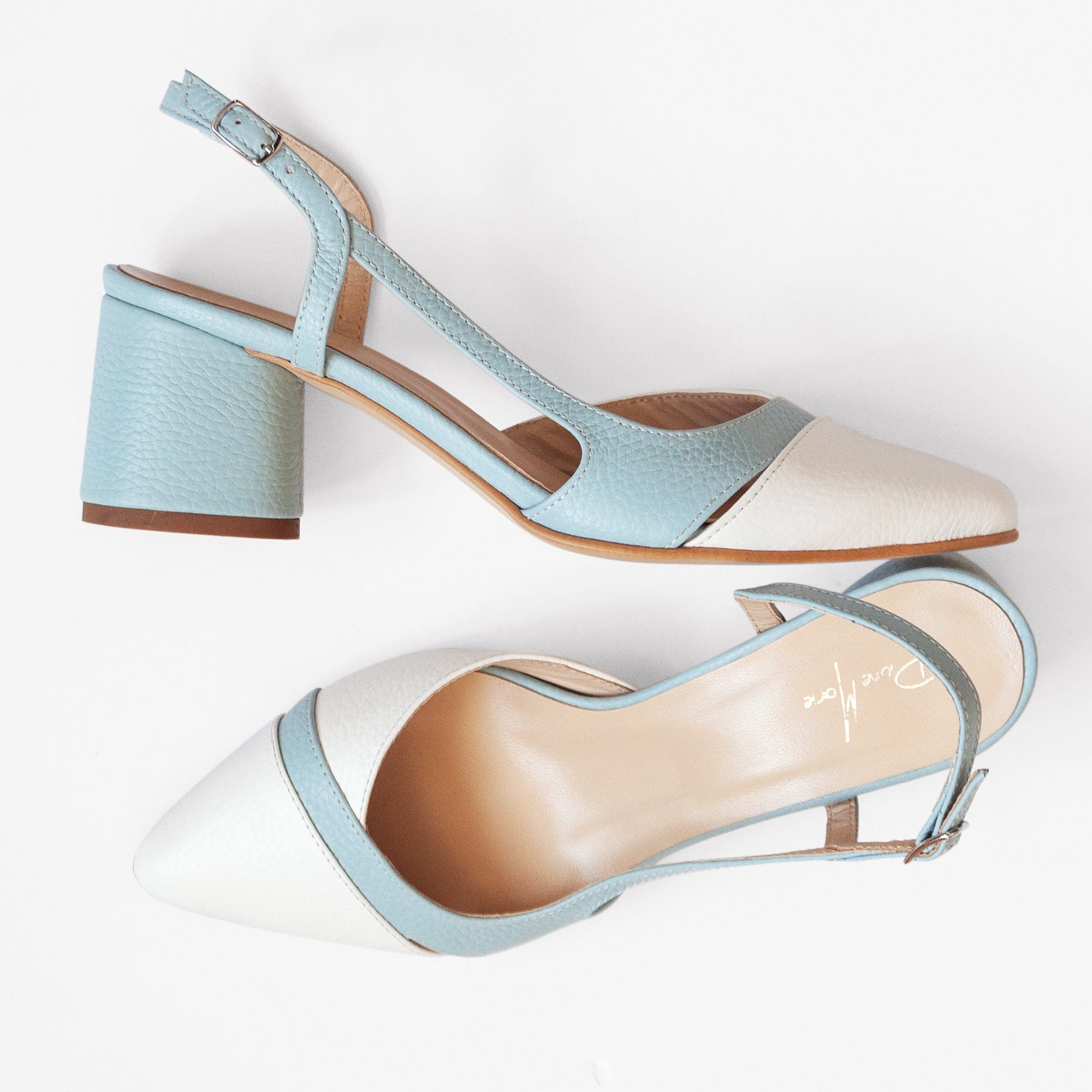 Pantofi decupati din piele naturala bleu cu alb Tessa – Pantofi Diane Marie
